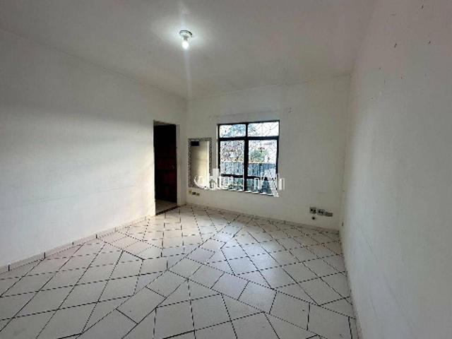 Casa para alugar com 1 Suíte + 1 Quarto em Igapó, Londrina PR