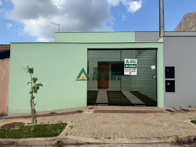 Casa para alugar com 1 Suíte + 1 Quarto em Residencial José B Almeida, Londrina PR