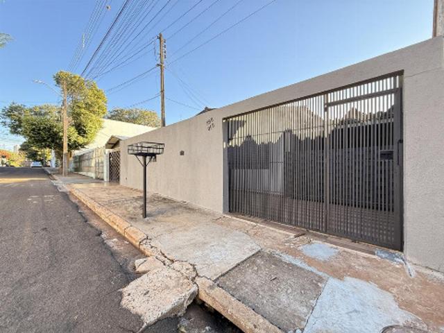 Casa para alugar com 1 Suíte + 1 Quarto em Vila Esperança, Maringá PR