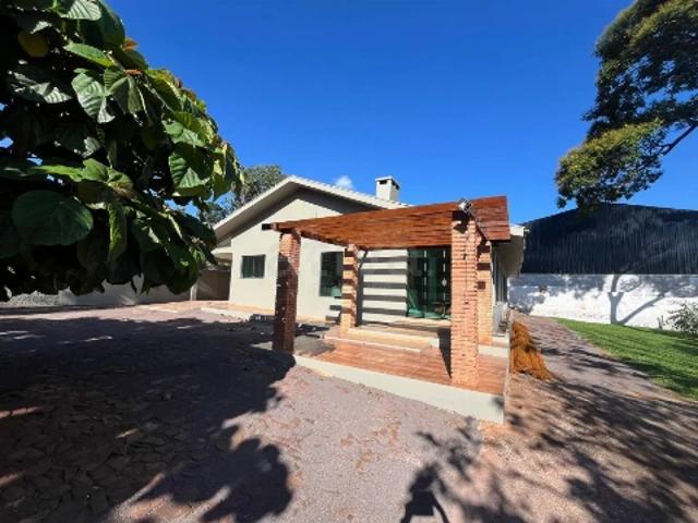 Casa para alugar com 1 Suíte + 2 Quartos em Vila Becker, Toledo PR