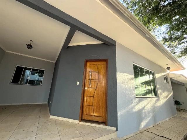 Casa para alugar com 1 Suíte + 2 Quartos em Zona 07, Maringá PR
