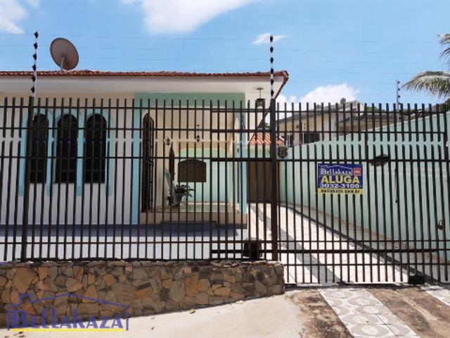 Casa para alugar com 1 Suíte + 2 Quartos em Zona 08, Maringá PR