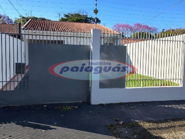 Casa para alugar com 1 Suíte + 2 Quartos em Zona 08, Maringá PR