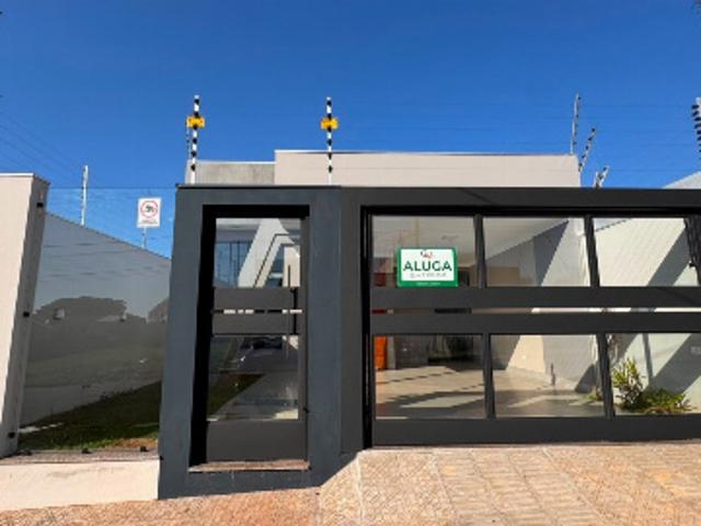 Casa para alugar com 1 Suíte + 2 Quartos em Zona 31, Maringá PR