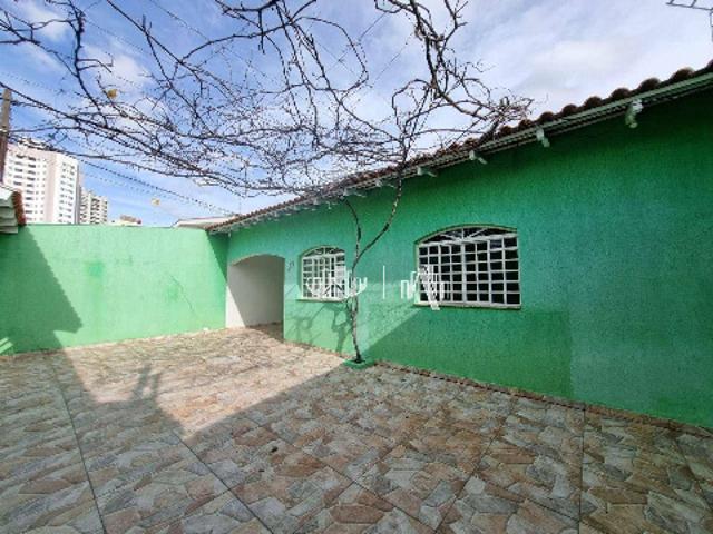 Casa para alugar com 1 Suíte + 2 Quartos em Bancários, Londrina PR