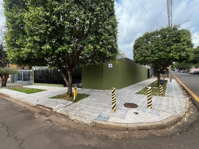 Casa para alugar com 1 Suíte + 2 Quartos em Conjunto Habitacional Lea Leal, Maringá PR