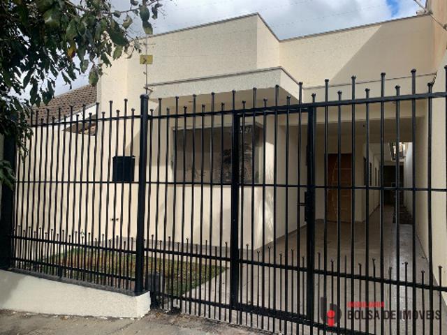 Casa para alugar com 1 Suíte + 2 Quartos em Conjunto Habitacional Sanenge, Maringá PR