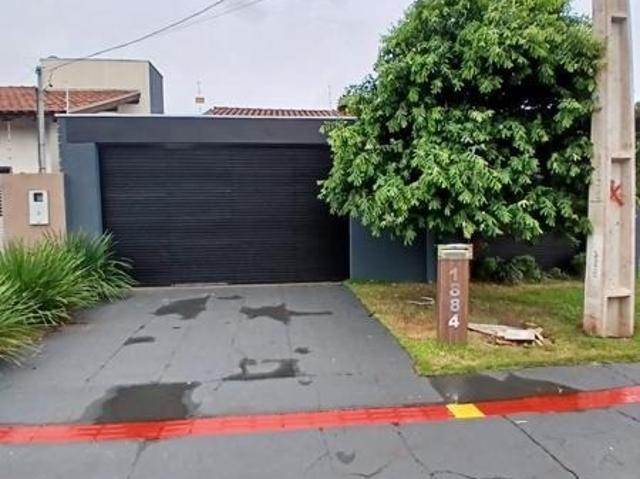 Casa para alugar com 1 suíte + 2 quartos em Conjunto Res Monte Carlo, Dourados MS