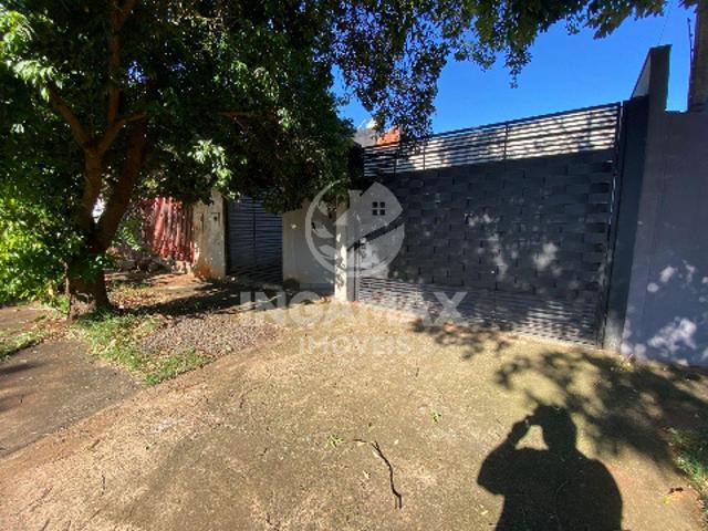 Casa para alugar com 1 Suíte + 2 Quartos em Jardim Colina Verde, Maringá PR