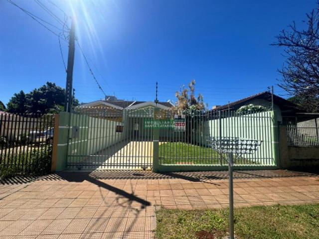 Casa para alugar com 1 Suíte + 2 Quartos em Jardim Alvorada, Maringá PR