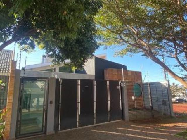 Casa para alugar com 1 Suíte + 2 Quartos em Jardim Itália II, Maringá PR