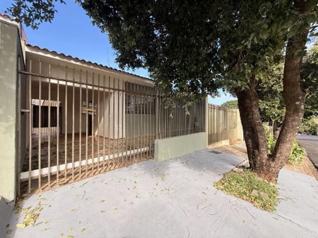 Casa para alugar com 1 Suíte + 2 Quartos em Jardim Lucianópolis, Maringá PR