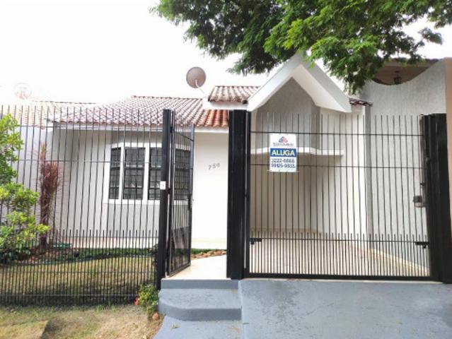 Casa para alugar com 1 Suíte + 2 Quartos em Jardim Monte Carlo, Maringá PR