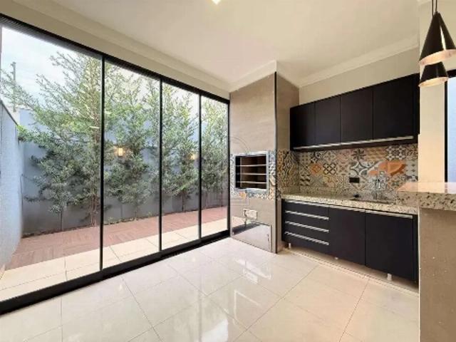 Casa para alugar com 1 Suíte + 2 Quartos em Jardim Monte Rei, Maringá PR