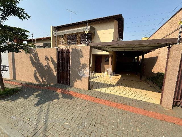 Casa para alugar com 1 Suíte + 2 Quartos em Jardim Morumbi, Londrina PR