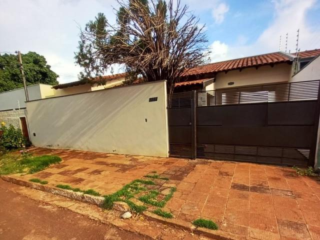Casa para alugar com 1 suíte + 2 quartos em Jardim Maracanã, Dourados MS
