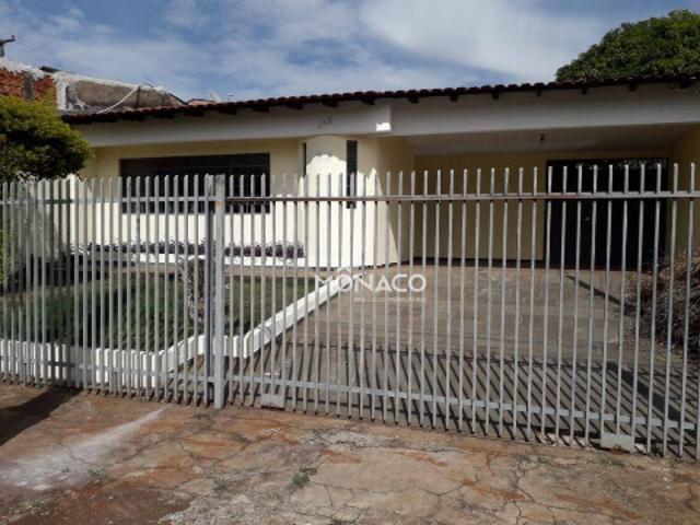 Casa para alugar com 1 Suíte + 2 Quartos em Jardim Novo Sabará, Londrina PR