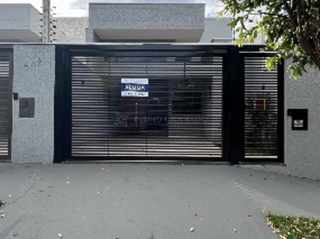 Casa para alugar com 1 Suíte + 2 Quartos em Jardim São Clemente, Maringá PR