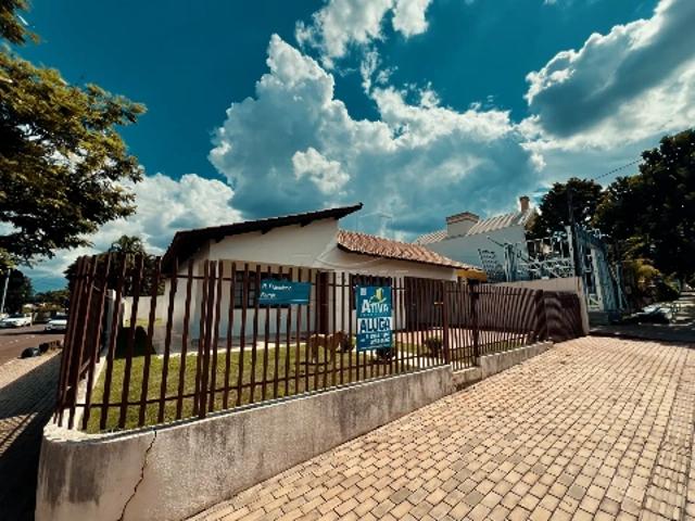 Casa para alugar com 1 Suíte + 2 Quartos em Jardim Pancera, Toledo PR