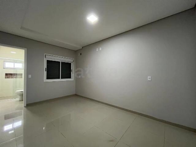 Casa para alugar com 1 Suíte + 2 Quartos em Jardim Pancera, Toledo PR