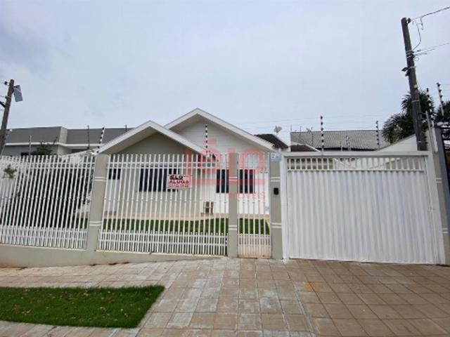 Casa para alugar com 1 Suíte + 2 Quartos em Jardim Paris, Maringá PR