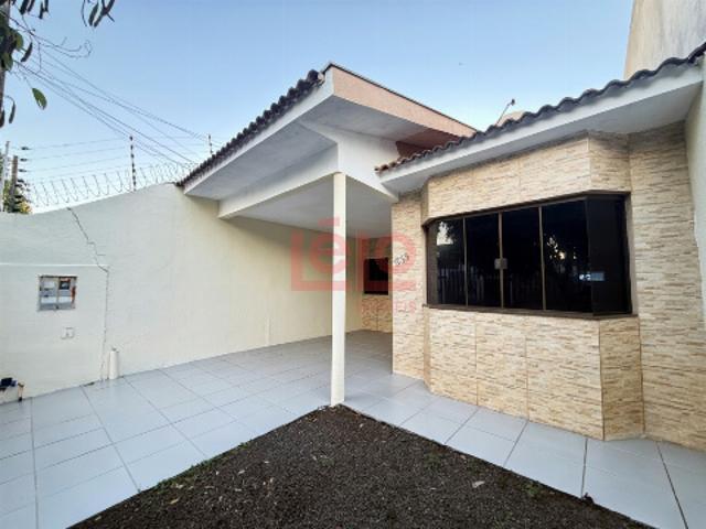 Casa para alugar com 1 Suíte + 2 Quartos em Loteamento Sumaré, Maringá PR