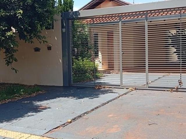 Casa para alugar com 1 suíte + 2 quartos em Parque Alvorada, Dourados MS