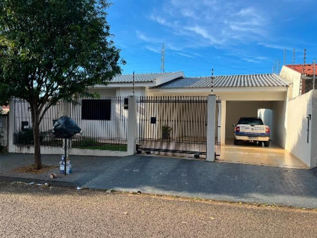Casa para alugar com 1 Suíte + 2 Quartos em Parque Residencial Patrícia, Maringá PR