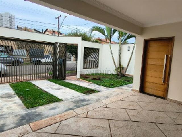 Casa para alugar com 1 Suíte + 3 Quartos em Universitário, Londrina PR