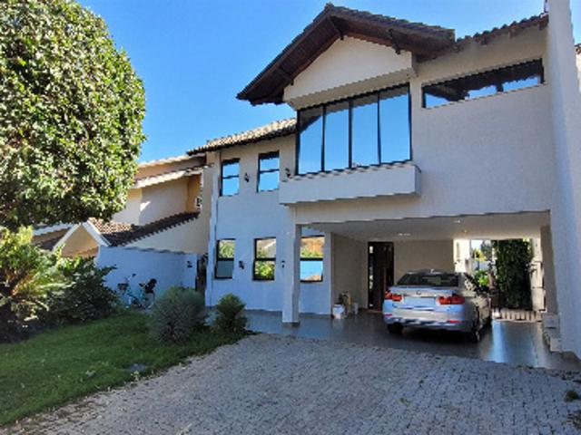 Casa para alugar com 1 Suíte + 3 Quartos em Zona 08, Maringá PR