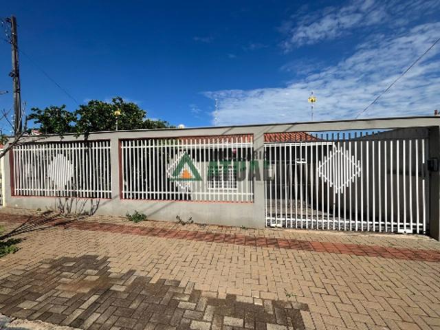 Casa para alugar com 1 Suíte + 3 Quartos em Bandeirantes, Londrina PR