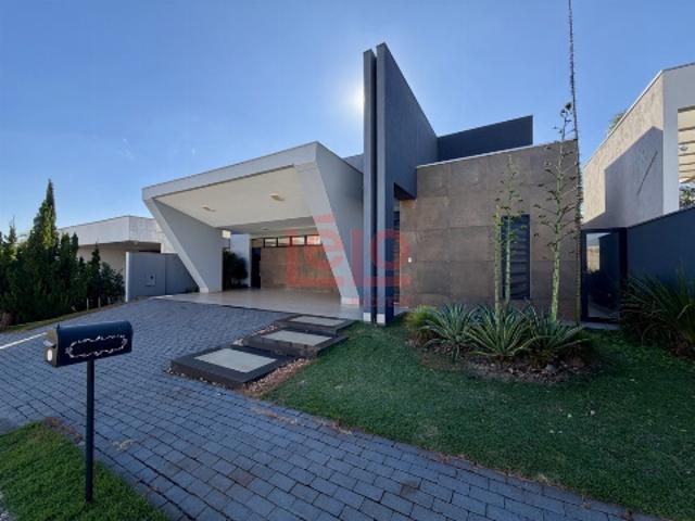 Casa para alugar com 1 Suíte + 3 Quartos em Chácaras Aeroporto, Maringá PR