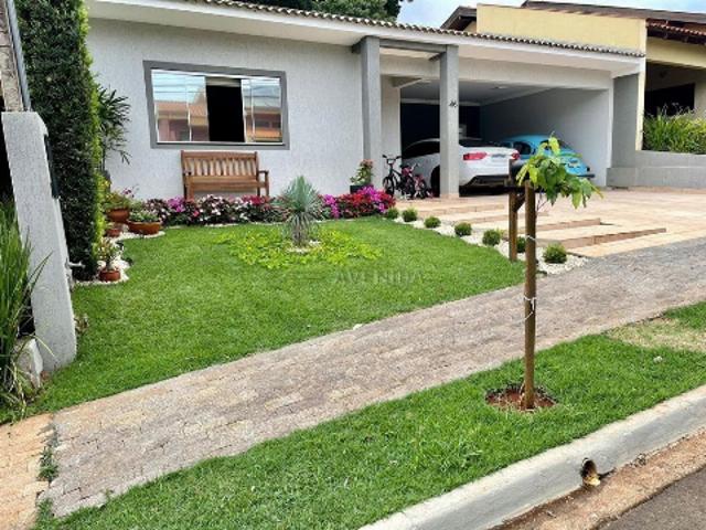 Casa para alugar com 1 Suíte + 3 Quartos em Condomínio Vale do Arvoredo, Londrina PR