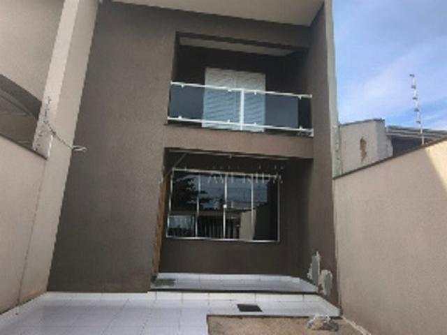 Casa para alugar com 1 Suíte + 3 Quartos em Jardim do Leste, Londrina PR