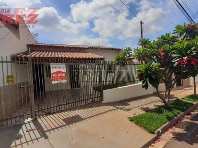 Casa para alugar com 1 Suíte + 3 Quartos em Jardim Santa Alice, Londrina PR