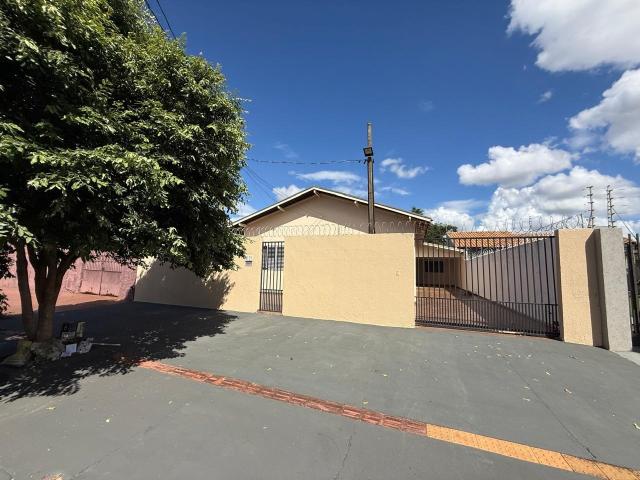 Casa para alugar com 1 suíte + 3 quartos em Jardim Paulista, Dourados MS