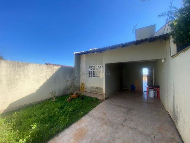 Casa para alugar com 1 Suíte + 3 Quartos em Leonor, Londrina PR