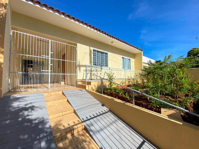 Casa para alugar com 1 Suíte + 3 Quartos em Paulista, Londrina PR