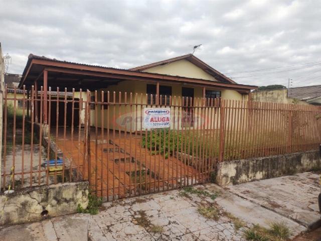 Casa para alugar com 1 Suíte + 4 Quartos em Conjunto Residencial Cidade Alta, Maringá PR