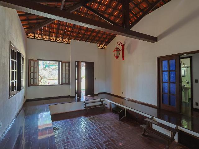 Casa para alugar com 2000m², 2 quartos e 10 vagas