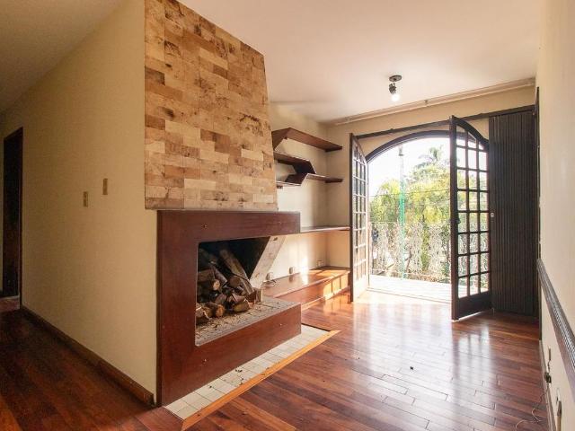 Casa para alugar com 200m², 3 quartos e 1 vaga