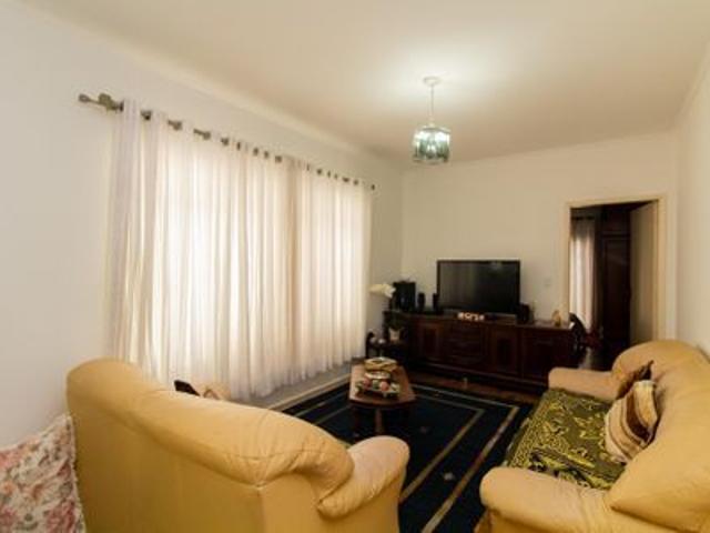 Casa para alugar com 200m², 3 quartos e 2 vagas