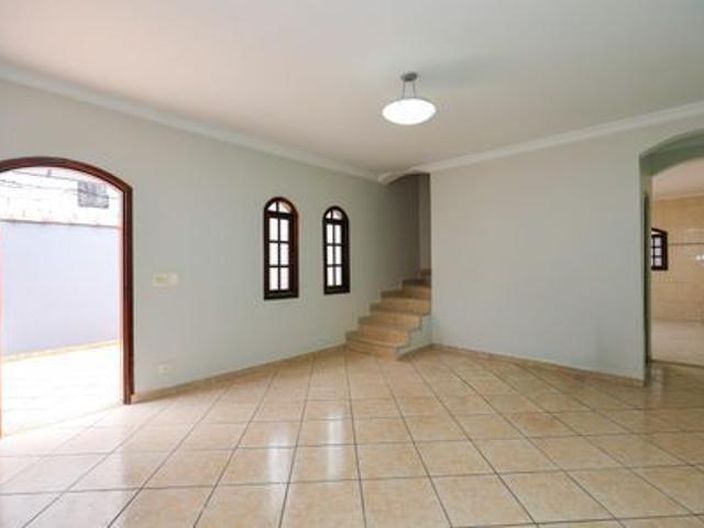 Casa para alugar com 200m², 3 quartos e 2 vagas