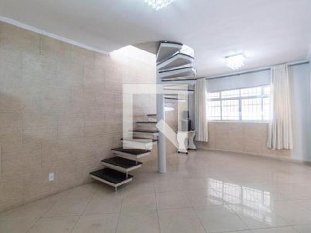 Casa para alugar com 200m², 3 quartos e 2 vagas