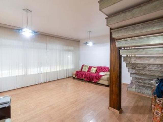 Casa para alugar com 200m², 3 quartos e 2 vagas