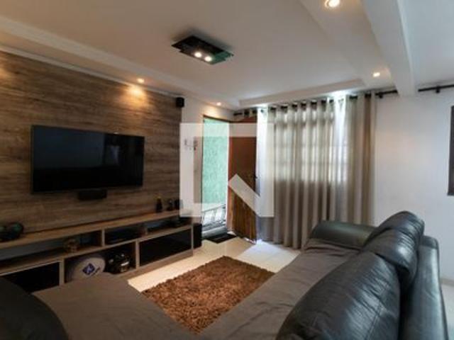Casa para alugar com 200m², 3 quartos e 2 vagas