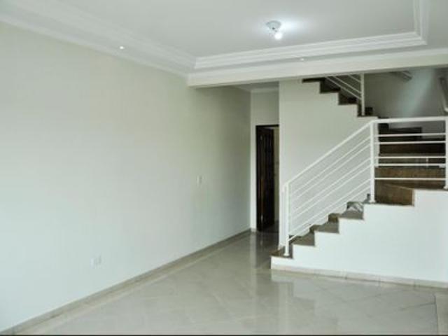 Casa para alugar com 200m², 3 quartos e 3 vagas