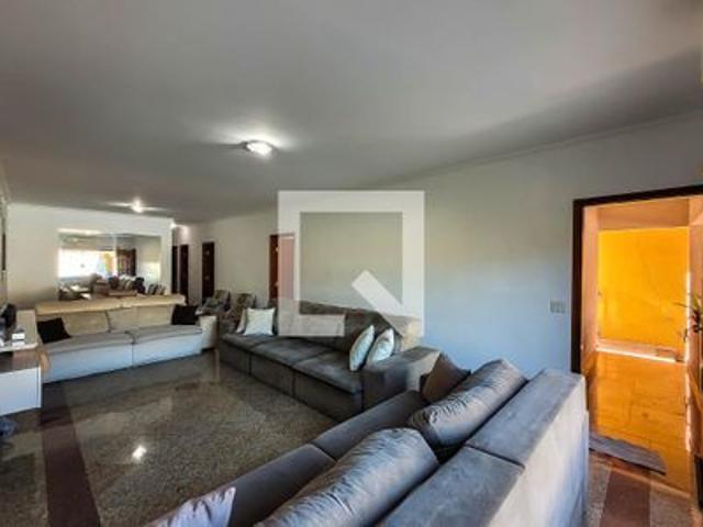 Casa para alugar com 200m², 3 quartos e 3 vagas