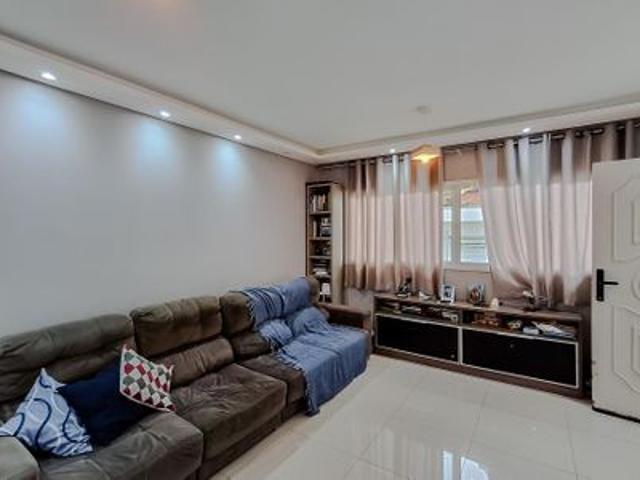 Casa para alugar com 200m², 3 quartos e 5 vagas