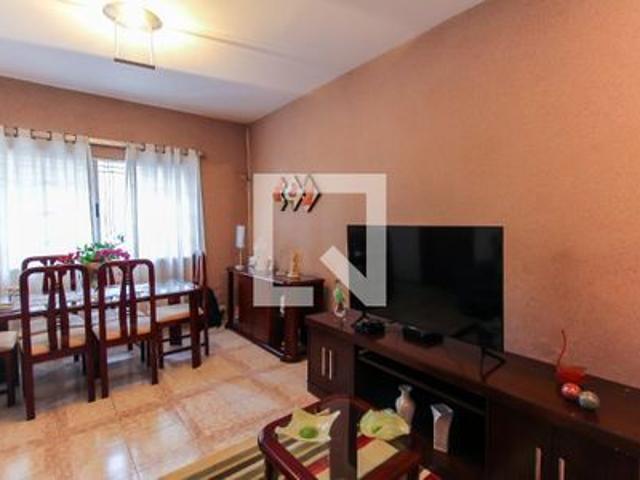 Casa para alugar com 200m², 4 quartos e 2 vagas
